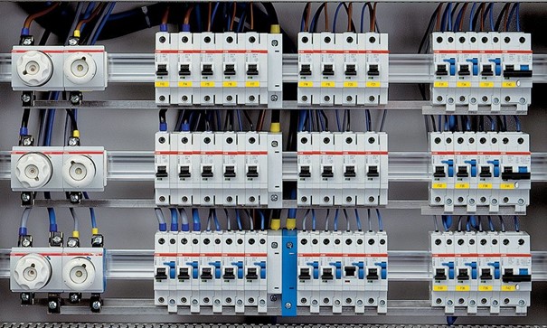 Стандарт БДС EN 60898-1 или БДС EN 60947-2? | ABB