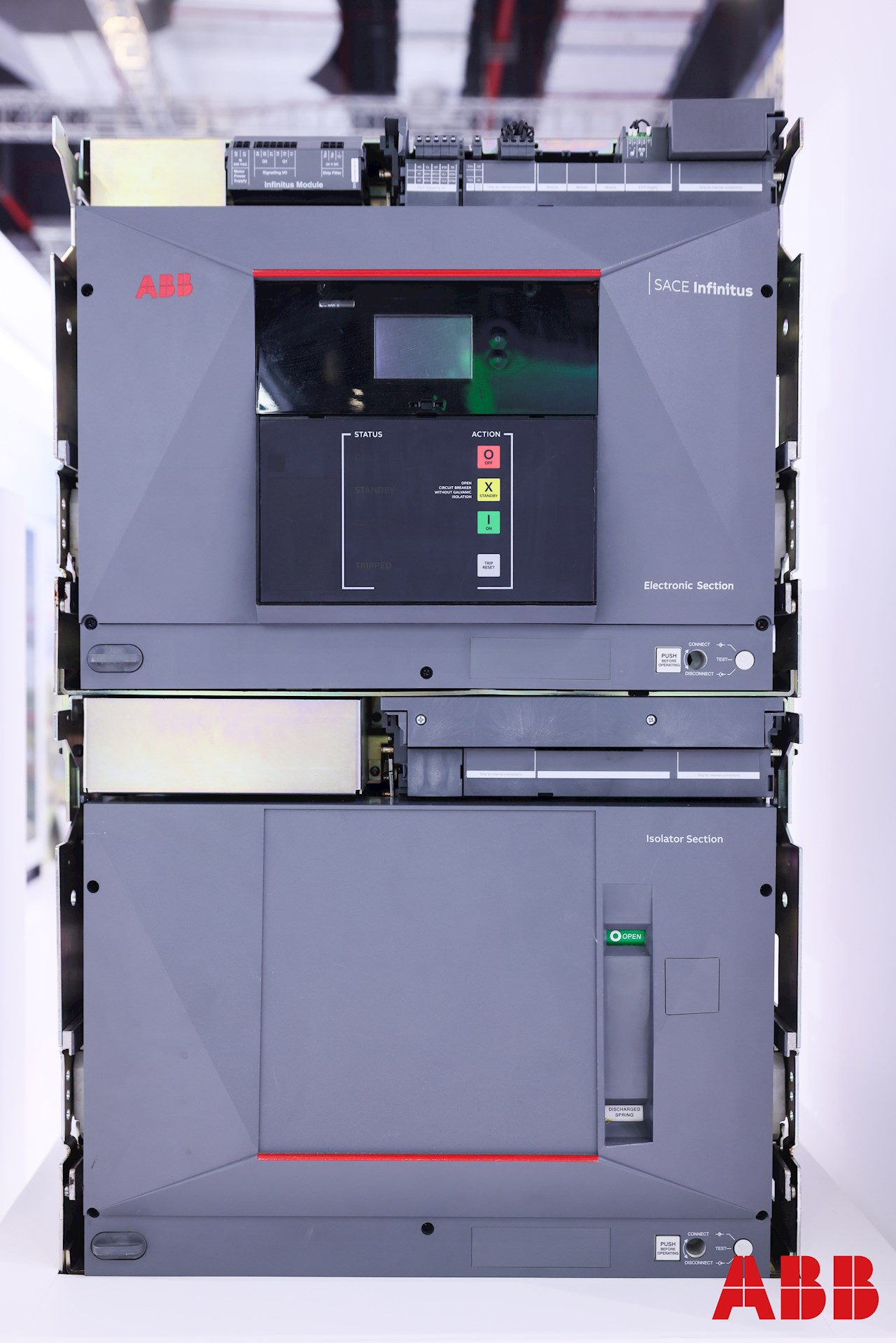 ABB电气：七赴进博会，让净零未来成为现实 | News center