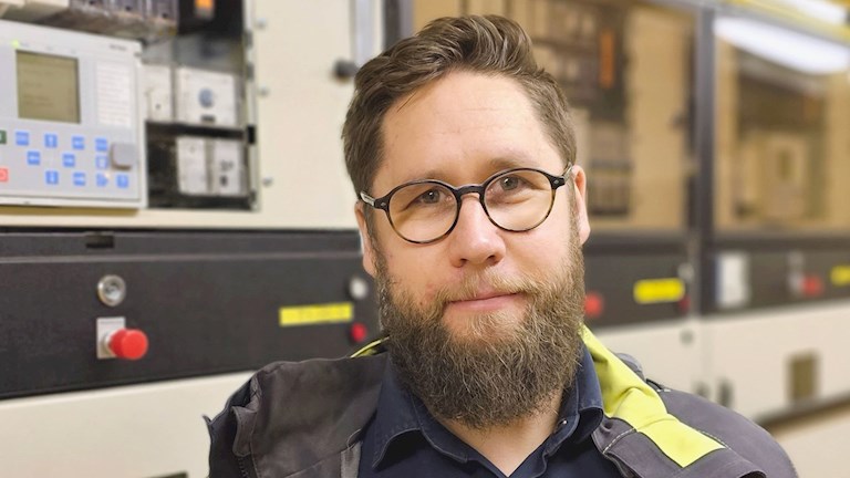 Sala-Heby Energi Elnät satsar på renoverade brytare och nya reläskydd ...