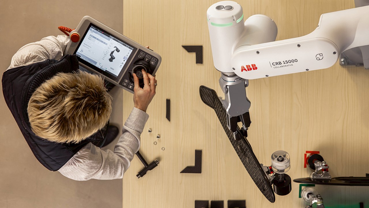 A helping hand | News center | ABB